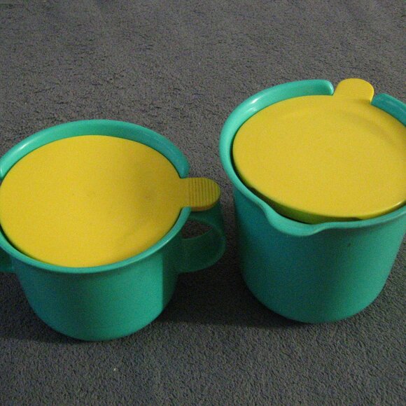 Tupperware | Accessories | Tupperware Vintage Creamer And Sugar Set ...